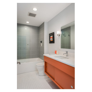 Mid Mod Remodel in River Hills - Midcentury - Bathroom - New York - by ...