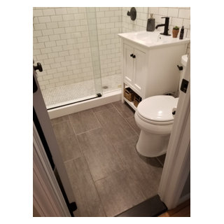 Modern Bathroom Remodel in Long Beach - Moderno - Cuarto de baño ...