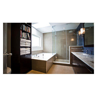 modern ensuite - Contemporary - Bathroom - Toronto - by BiglarKinyan ...