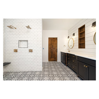 Modern Farmhouse - Farmhouse - Bathroom - Denver - by Revolve Design ...