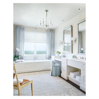 Mount Larson 2 - Traditional - Bathroom - Austin - by Shiflet ...