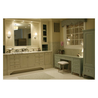 Our Work - Traditional - Bathroom - Chicago - by Lee Lumber & Building ...