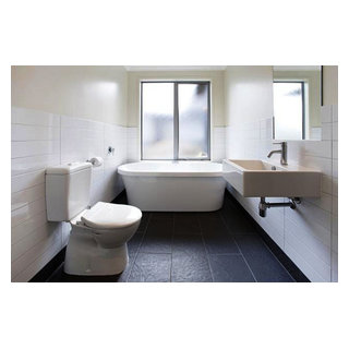 Our Work - Contemporary - Bathroom - Chicago - by Mako Renovation | Houzz