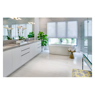 Ponce Davis, Miami Dade - Contemporary - Bathroom - Miami - by JORGE L ...