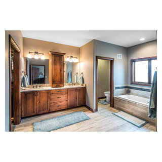 Princeton - Craftsman - Bathroom - Omaha - by Rezac Construction | Houzz