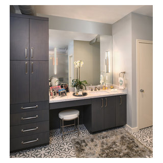 River Oaks Loft - Contemporary - Bathroom - Houston - by Chandra Stone ...