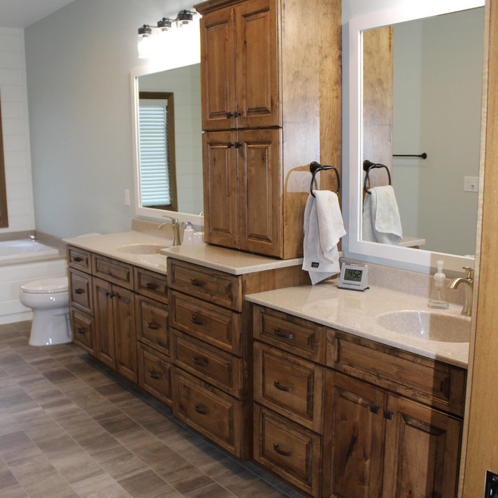 Rustic Maple - Photos & Ideas | Houzz