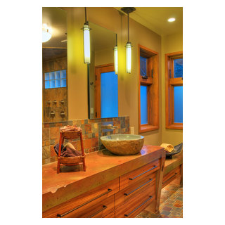 Rustic master bath - Rustic - Bathroom - Seattle - by Domistyle Design ...