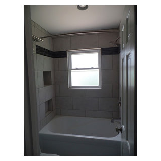 Sandpoint Jack & Jill Bathroom - Transitional - Bathroom - Nashville ...