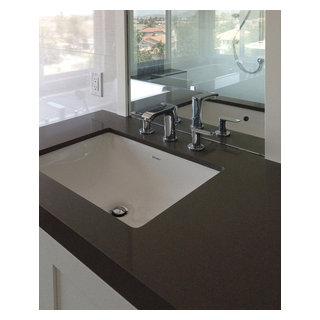 silestone altair at duravit sink - Beach Style - Bathroom - Orange ...