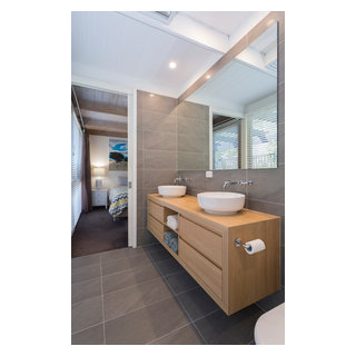 Simple and Beautiful Ensuite - Contemporary - Bathroom - Melbourne - by ...