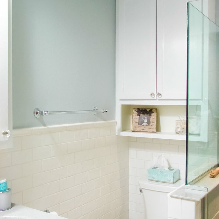 Simple Bathroom Ideas - Photos & Ideas | Houzz