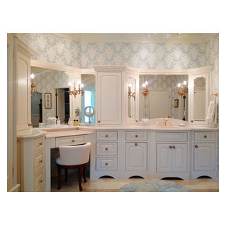 Simpson – Classic Southern Bathroom Remodel - Victorian - Bathroom ...