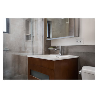 Small Floating Vanity in Compact Modern Bathroom - Modern - Bathroom ...