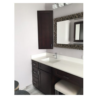 Solomon master bathroom renovation - Contemporary - Bathroom - Miami ...