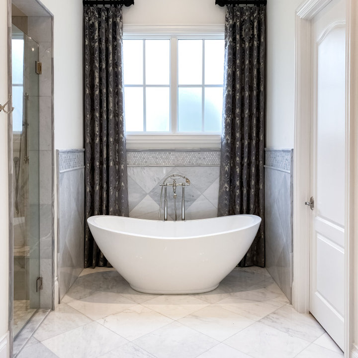 75 French Country Bathroom Ideas You'll Love - April, 2025 | Houzz