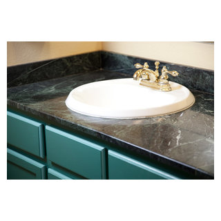 Stretching the Limit - with Color - Classique Chic - Salle de Bain ...