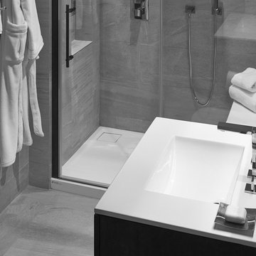 75 Ceramic Tile Walk-In Shower Ideas You'll Love - January, 2025 | Houzz