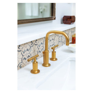 Timeless Bocage Bathroom Addition - Bathroom - New Orleans - by Ourso ...