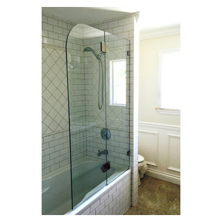 Tub / Shower glass panels & shower shields - Contemporary - Bathroom ...