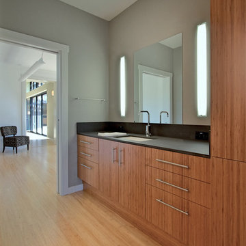 75 Beautiful Bathroom with Bamboo Flooring Ideas and Designs - February ...