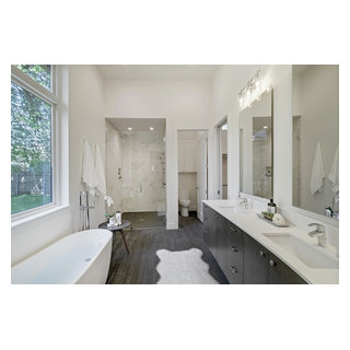 West 49th Street Master Bath - Bathroom - Austin - by Strut Design ...