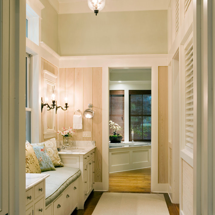 Anteroom - Photos & Ideas | Houzz
