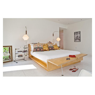 Avalon Place - Modern - Bedroom - Houston - by YSL Builders | Houzz