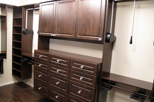 Universal Closets - Calgary, AB, CA T2V 2X5 | Houzz