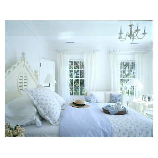 Carolina Island House - Traditional - Bedroom - Atlanta - by Our Town ...