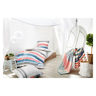 Create living athmosphere with matching patterns and colors - Coastal ...