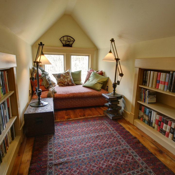 Attic Master Suite - Photos & Ideas | Houzz