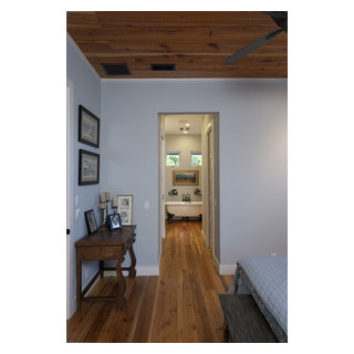 Farmhouse Bedrooms - Farmhouse - Bedroom - Austin - by Rauser Design ...