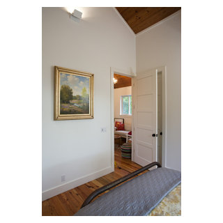 Farmhouse Bedrooms - Farmhouse - Bedroom - Austin - by Rauser Design ...