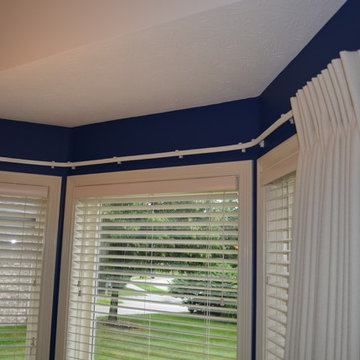 Window Treatments For Bow Window - Photos & Ideas | Houzz