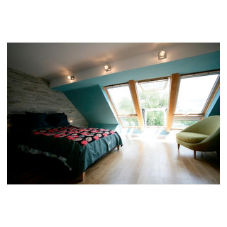 Funky loft conversion - Contemporary - Bedroom - London - by Econoloft ...
