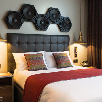 75 Beautiful Medium Sized Bedroom Ideas and Designs - July 2022 | Houzz UK