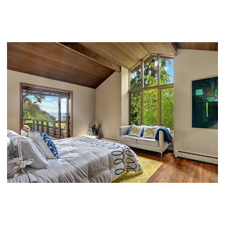 Iconinc Ralph Anderson Home in Magnolia - Midcentury - Bedroom ...