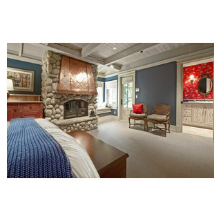 Lake House with Tram - Beach Style - Bedroom - Seattle - by Demetriou ...