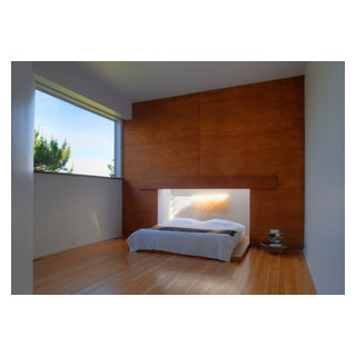 Ling House - Contemporary - Bedroom - New York - by David Ling ...