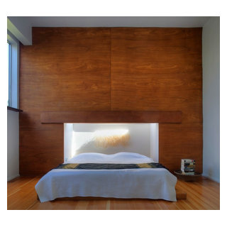 Ling House - Contemporary - Bedroom - New York - by David Ling ...