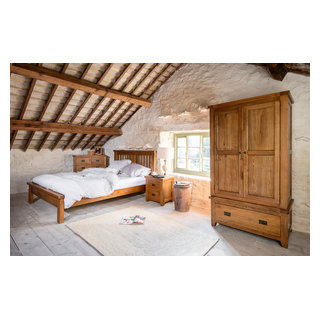 Natural Rustic Oak Bedroom - Rustic - Bedroom - Other - by LPC ...