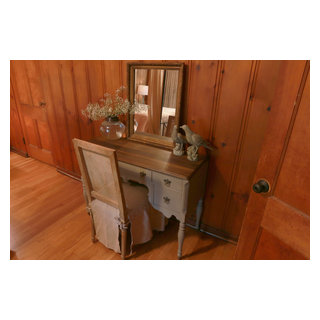 Rustic Natural Elegance: Farmhouse Master Bedroom - Farmhouse - Bedroom ...