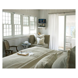 Towd Point Cottage - Beach Style - Bedroom - New York - by Heiberg ...