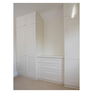 Traditional fitted bedroom wardrobe in London, UK - Traditional ...