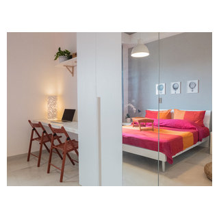 Beb Napoli Centrale - Contemporary - Bedroom - Naples - by Claudia ...