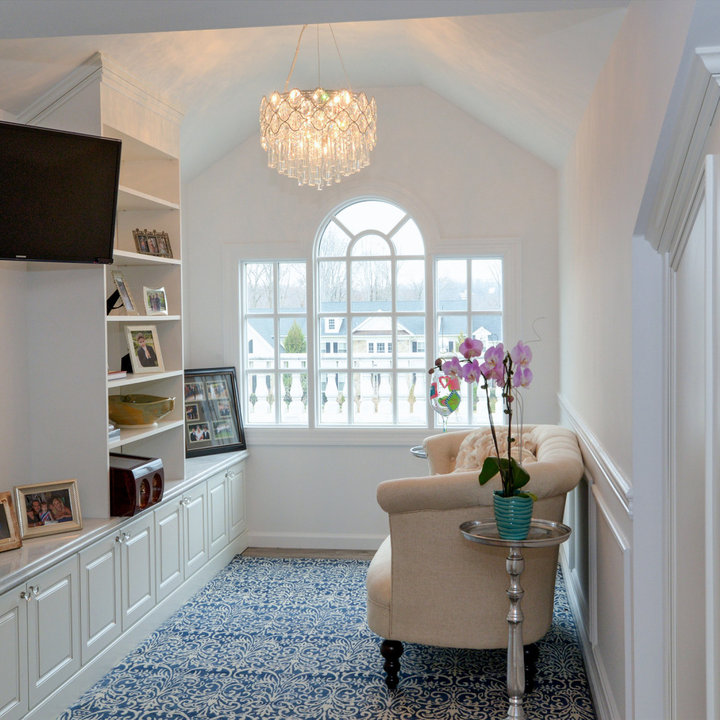 Browse Slanted Ceiling Closet ideas and designs in Photos | Houzz UK