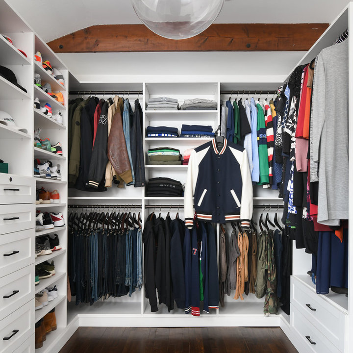 75 Beautiful Large Walk-in Wardrobe Ideas & Designs - January 2023 ...