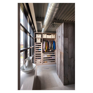 Broadview Condo - Industrial - Closet - Toronto - by Belyea Bros. Ltd ...