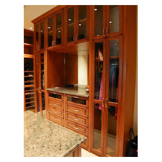 Custom Closet Ideas and Features I SpaceManager Closets - Traditional ...